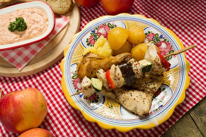 Folklore Dinner With Unlimited Drinks 4course Menu - Special Menus and Dietary Accommodations