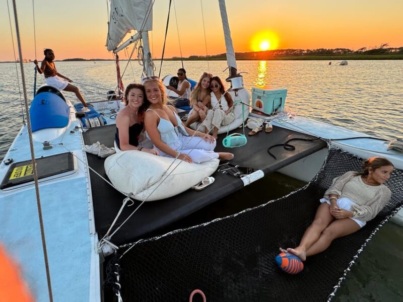 Folly Beach: Private Daytime or Sunset Sail, cooler provided - FAQ