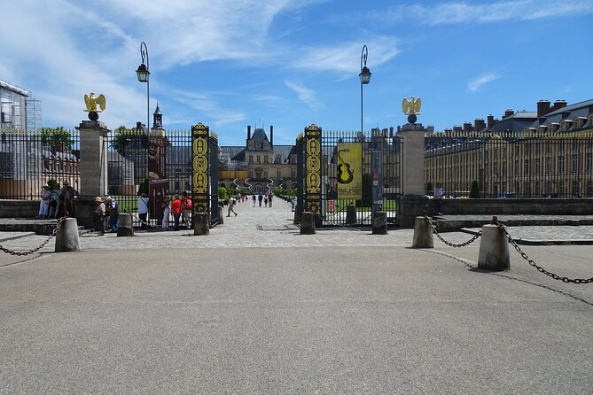 Fontainebleau & Vaux le Vicomte Private Day Tour from Paris - An In-Depth Look at the Tour Experience