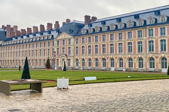 Fontainebleau, Versailles, Trianon Small group from Paris - Who Would Love This Tour?