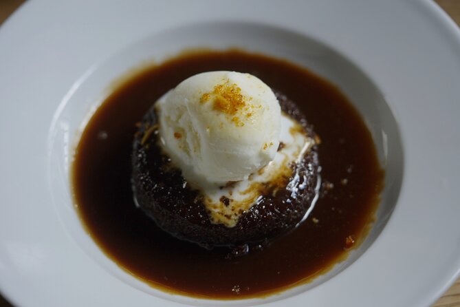 Food and Drinks With Haggis Hunters Tours - Main Course