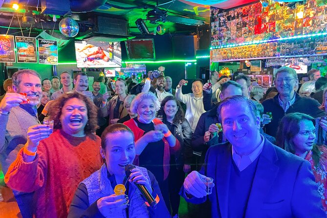 Food & Drinks Bar Tour- Discover Unique Tokyo Nightlife - Experiencing Roppongis Vibrant Nightscape