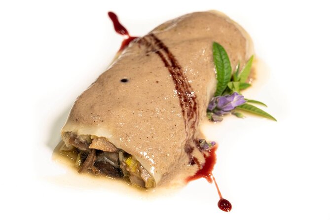 Food experience in mushroom cultivation (tour not included) - A closer look at what you can expect