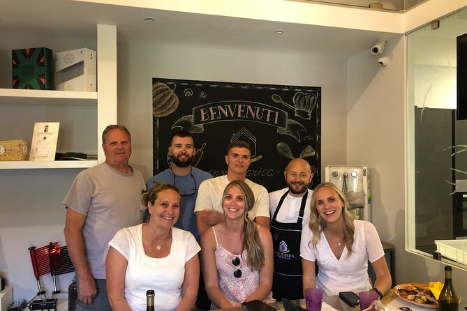 Food Gastronomic Tour - Experiencing the Pizza School