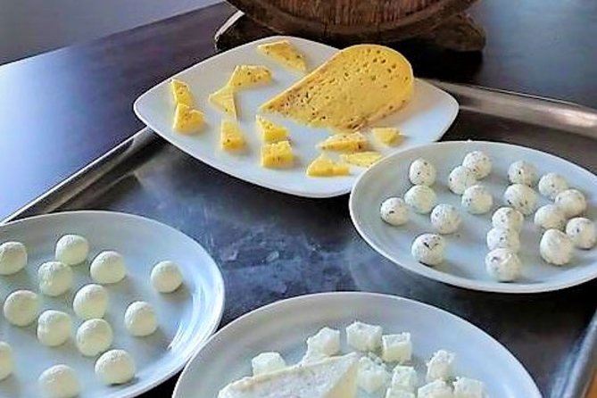 Food, Heritage & Cultural Tour Inishmore, Aran Islands. Guided. - Explore the Aran Islands Stone Forts