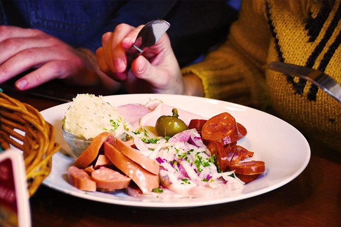 Food & History Tour With Published Book Author - Key Points