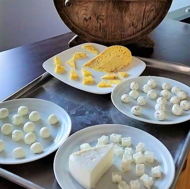 Food tasting & cultural tour Inishmore, Aran Islands.Private - Key Points