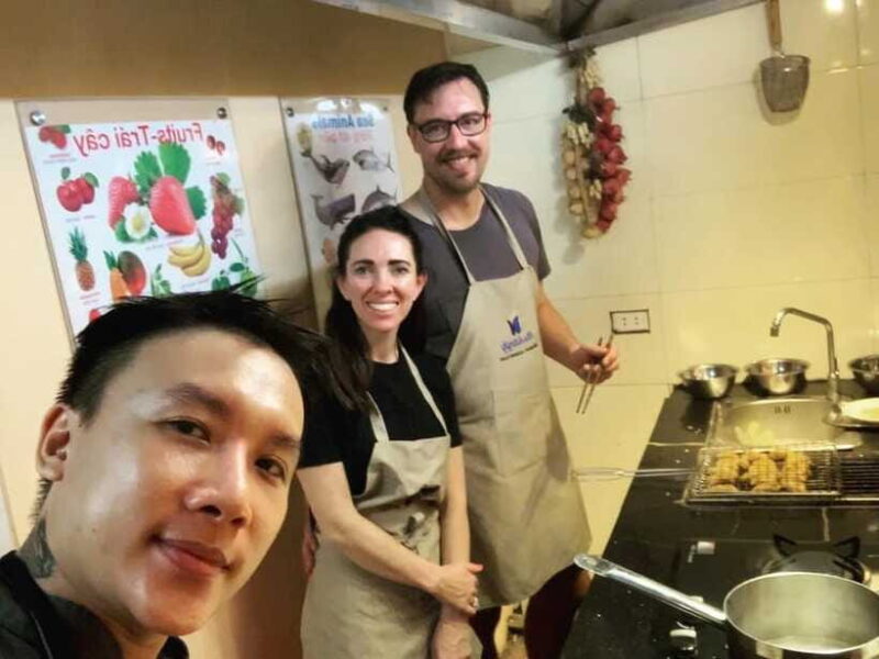 Food tour, walking tour, discovering Hanoi - The Practical Details: Group Size, Duration & Comfort