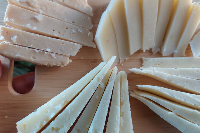 Foodie Full Lunch Tour Experience with a Local Sommelier in Pisa - Who is This Tour Best For?