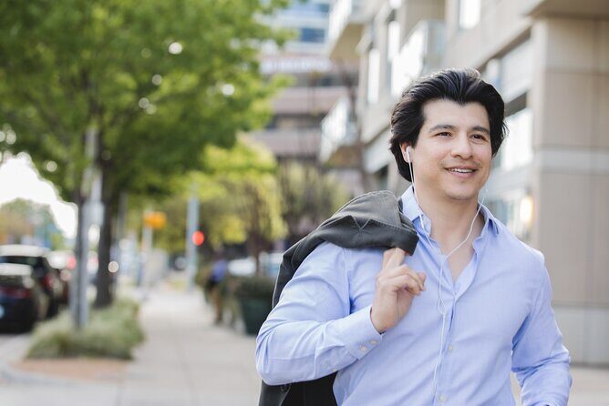 Footsteps Through Dallas: A Journey Through Time & Legacy - Key Points