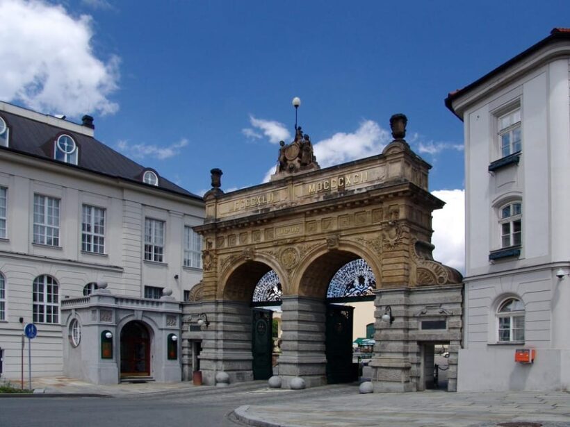 For Beer lovers: Tour to Pilsner Urquell in Pilsen - Summary