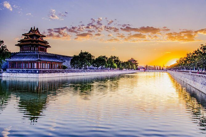 Forbidden City and Badaling Great Wall Tour Private Day Tour - Tiananmen Square: The Heart of Beijing