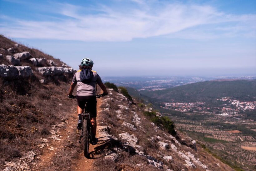 Fórnea E-bike and Olive Oil tour - Guided Tour and Local Connection