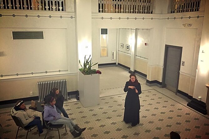 Fort Collins Ghost Tour - The Guide and Experience