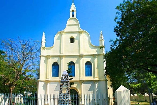 Fort Kochi Sightseeing Tuk-Tuk Tour - Mattancherry Palace and Paradesi Synagogue
