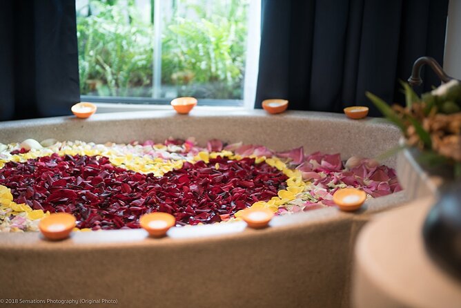 Four Hand Relaxing Oil Massage - Authentic Cambodian Hospitality