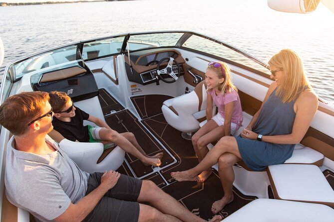 FourWinns HD240 boat rental for 10 people 4 hours - FAQs