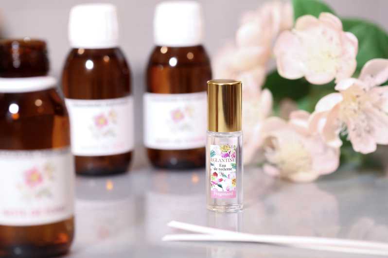 Fragonard Paris: Mini Perfume Workshop - The Experience Itself: A Step-by-Step Breakdown