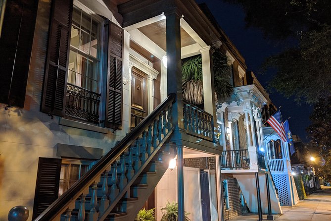 Fraidy Cat: The Family Fun Ghost Tour of Savannah - Engaging With Knowledgeable Local Guides