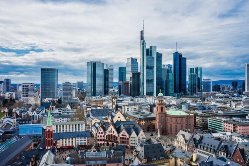 Frankfurt : Highlights & hidden Gems Private Walking Tour - The Sum Up