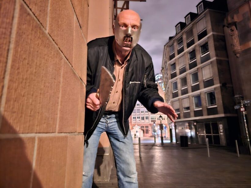 Frankfurt: Horror Theater and City Tour The Hell's Demon - Key Points