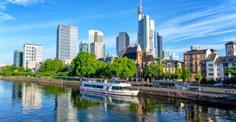 Frankfurt: Main Tower with Tickets and Guided Old Town Tour - Why This Tour Works