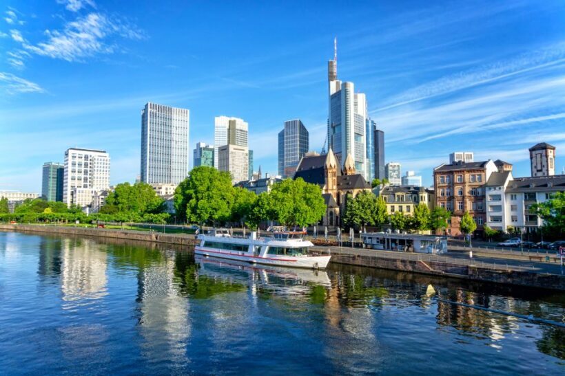 Frankfurt: Main Tower with Tickets and Guided Old Town Tour - The Sum Up