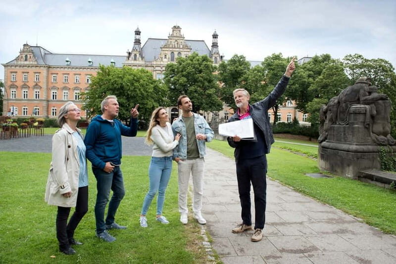 Frankfurt: Old Town Historical Walking Tour in German - Who Should Consider This Tour?