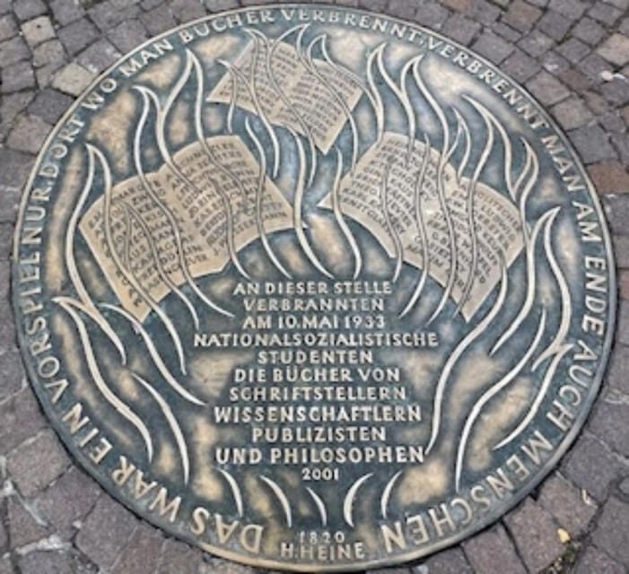 Frankfurt on Foot Daily Walking Tour in English - Key Points