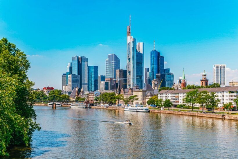 Frankfurt: River Main Sightseeing Cruise with Commentary - The Experience: What to Expect on the Main River