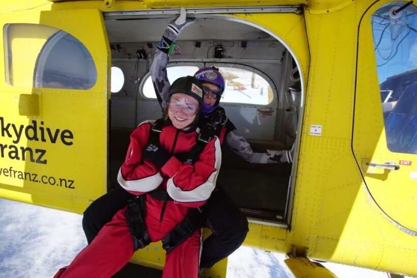 Franz Josef: 13,000ft, 16,500ft or 18,000ft Skydive - An Overview of the Franz Josef Skydiving Experience
