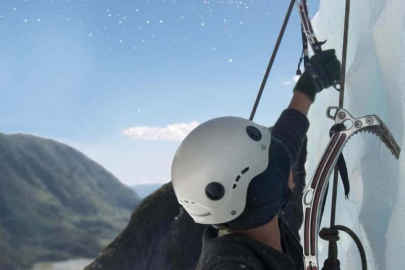 Franz Josef: Glacier Ice Climb experience with Heli Transfer - An In-Depth Look at the Franz Josef Glacier Ice Climb