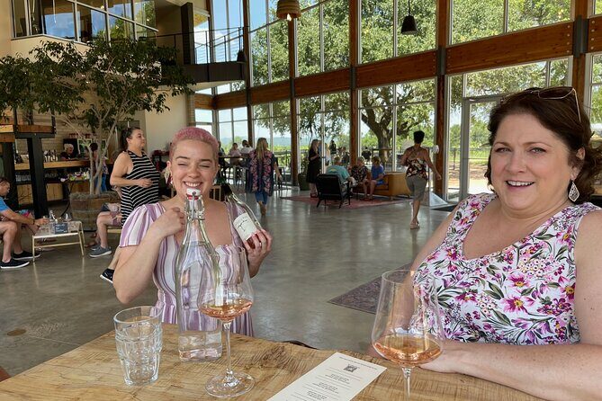 Fredericksburg Texas Area Wine Tastings: 3 Wineries and Lunch - An Overview of the Tour Experience