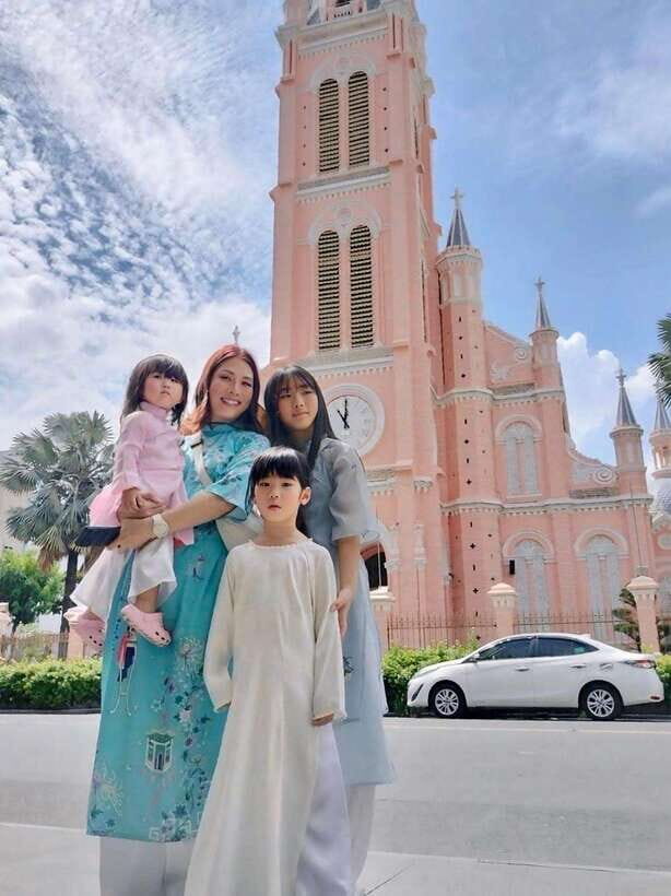 Free E-Sim Ao Dai Experience in Ho Chi Minh City - Key Points