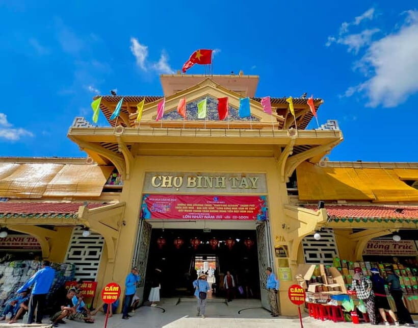 Free E-Sim Chinatown Heritage Highlights Half-day Tour - Visiting Nghia An Hui House and Tue Thanh Assembly Hall
