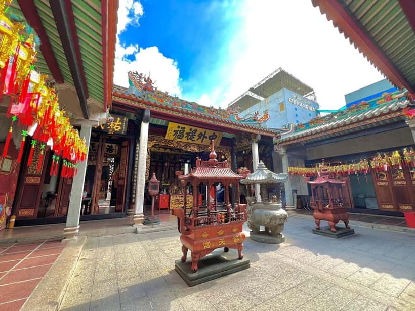 Free E-Sim Chinatown Heritage Highlights Half-day Tour - A Refreshing Tea Break at Ha Ky Tea