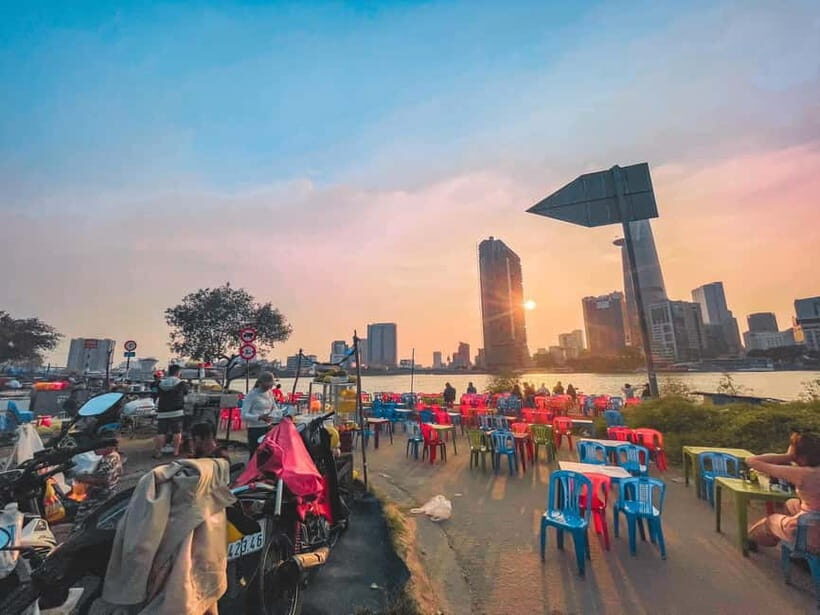 Free E-Sim Saigon Foodie Market Tour - An In-Depth Look at the Saigon Foodie Market Tour