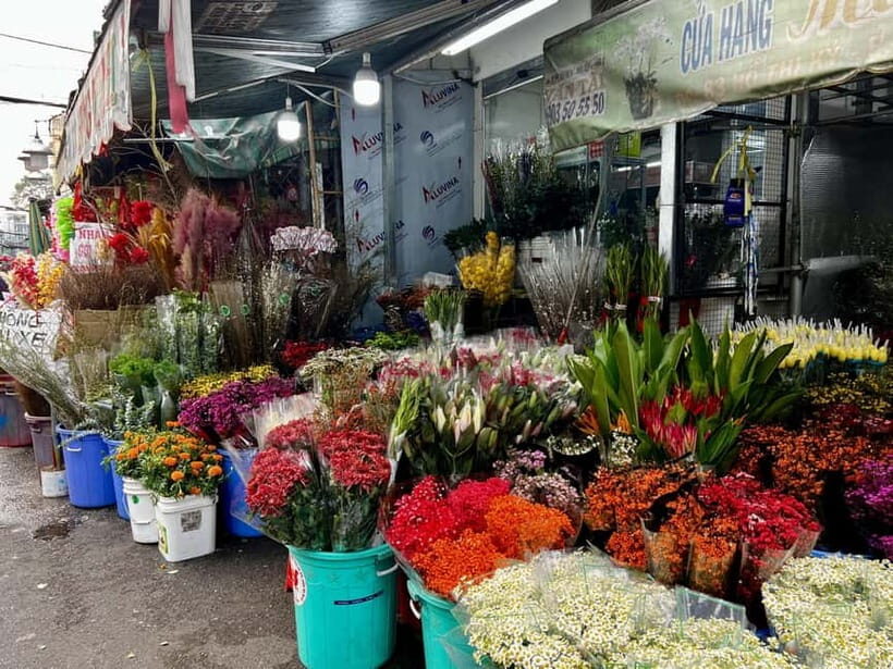 Free E-Sim Saigon Foodie Market Tour - The Sum Up