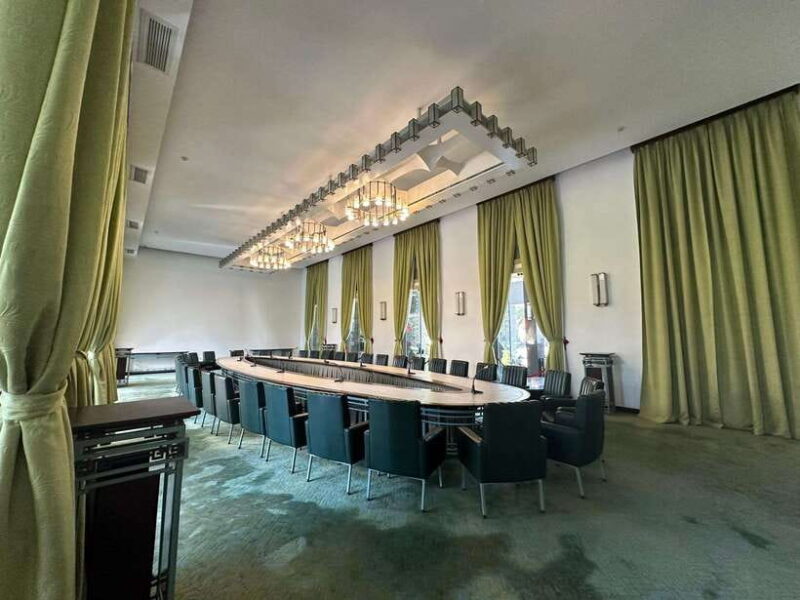 Free E-sim Saigon Instagram Half-Day Tour (Multilingual) - Discover Ho Chi Minh City Through the Lens: A Practical Review of the Instagram Half-Day Tour