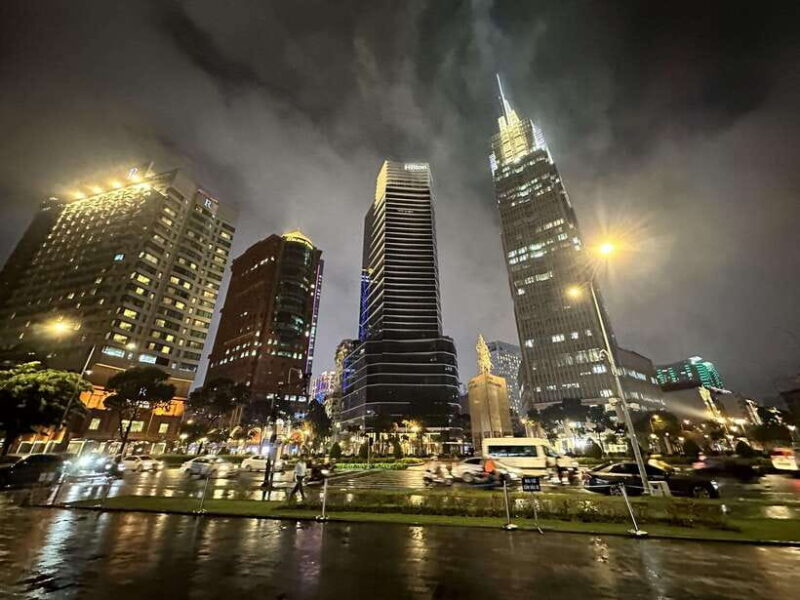 Free E-sim Saigon Night Walking Tour with Local Guide - Practical Tips for Participants