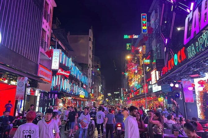[Free E-sim] Saigon Nightlife Hopping Tour - An Honest Look at the Tour Experience