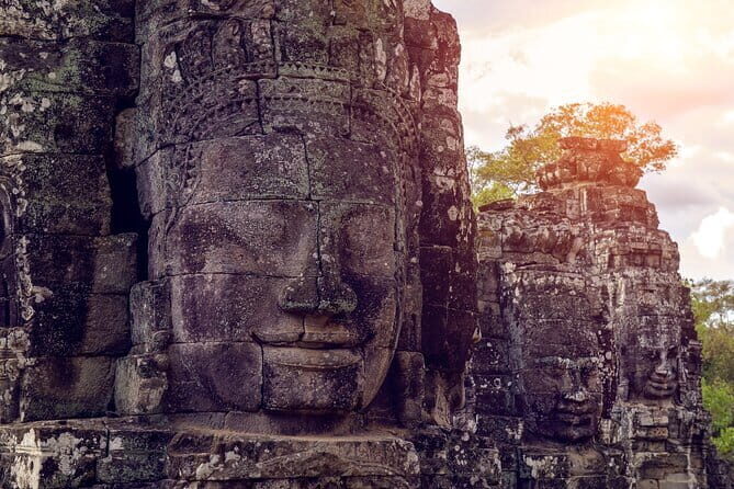 (Free eSim)Classic Angkor Wat Full Day with Sunrise Private Tour - Beginning the Day: Sunrise at Angkor Wat