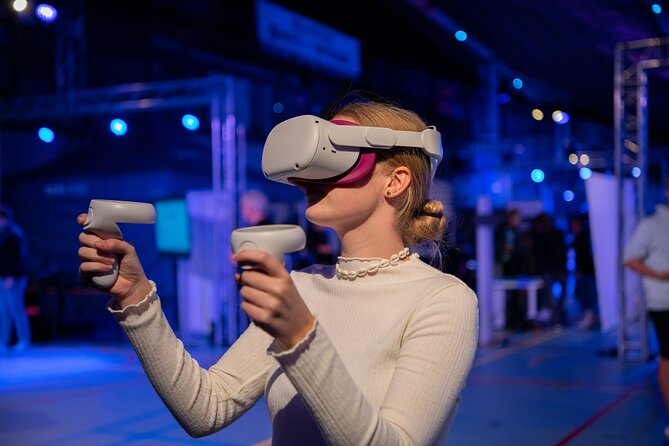 Free Roam VR in Amsterdam  Immerse Yourself in a Virtual World! - Key Points