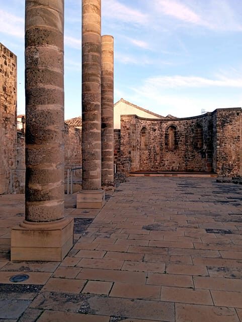 FREE TOUR BAEZA. "Return to the Past: From Viatia to Baeza". - An In-depth Look at the “Return to the Past” Tour