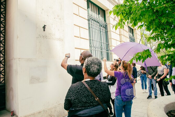 Free Walking Tour in Budapest to the Shoes Memorial - Exploring the Shoes Memorial