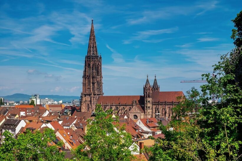 Freiburg im Breisgau: old town group walking tour Italian - Frequently Asked Questions