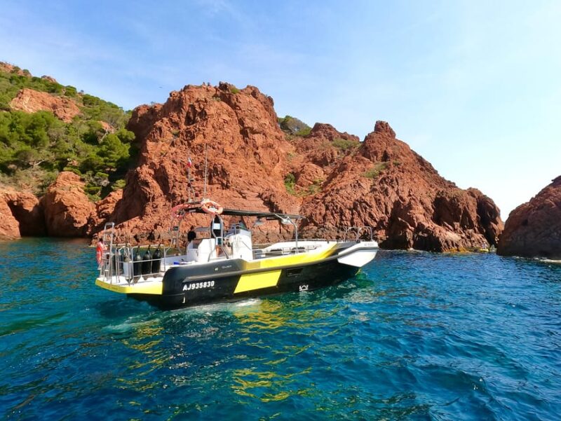 Fréjus: Sea and Creeks Boat Tour with Snorkeling and Drinks - What Travelers Say