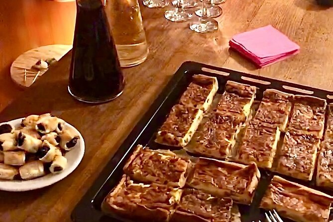 French Dinner & Cabaret Show in Artist's Home - Cost and Value