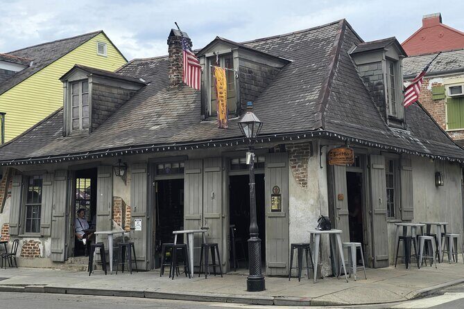 French Quarter Favorites: New Orleans Landmarks Walking Tour - Royal Street: Elegance and Hidden Secrets