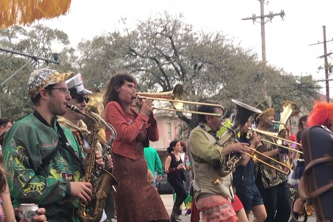 French Quarter History Tour With Cafe Du Monde - Exploring the French Quarters Architecture and Culture